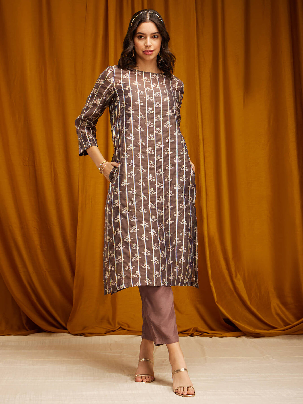 Buy Grey Chanderi Boat Neck Kurta Online | Pink Fort